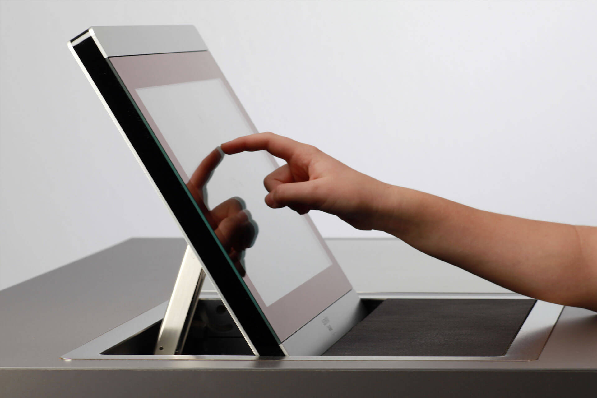 Monitor Hinges - Future Automation